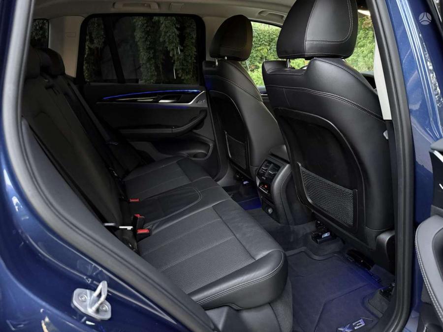 Blue BMW X3 2017 in Prienai, with an engine capacity of 2.00 L and mileage of 238 thousand km for 19400 €, photo 31 on AUTOMOTO.COM.LV