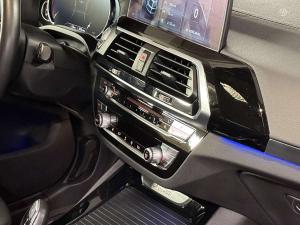 Blue BMW X3 2017 in Prienai, with an engine capacity of 2.00 L and mileage of 238 thousand km for 19400 €, photo 46 on AUTOMOTO.COM.LV