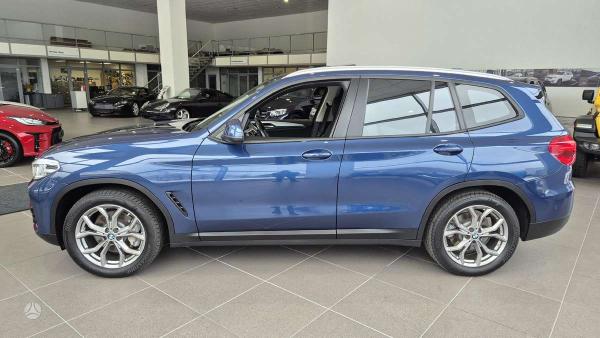 Blue BMW X3 2018 in Marijampole, with an engine capacity of 2.00 L and mileage of 140 thousand km for 25999 €, photo 3 on AUTOMOTO.COM.LV