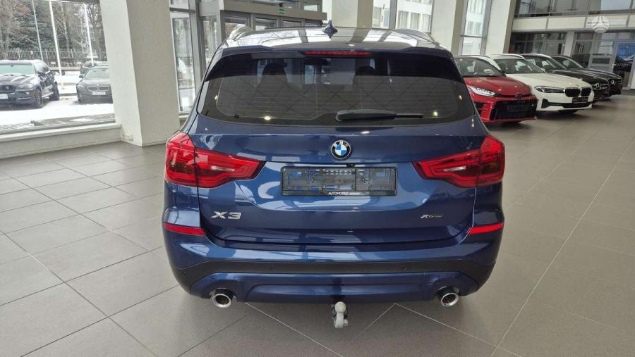 Blue BMW X3 2018 in Marijampole, with an engine capacity of 2.00 L and mileage of 140 thousand km for 25999 €, photo 5 on AUTOMOTO.COM.LV