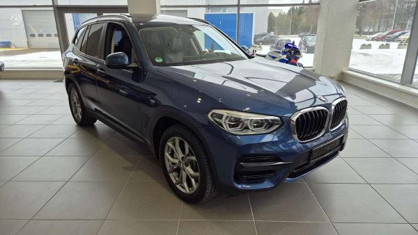 Blue BMW X3 2018 in Marijampole, with an engine capacity of 2.00 L and mileage of 140 thousand km for 25999 €, photo 8 on AUTOMOTO.COM.LV