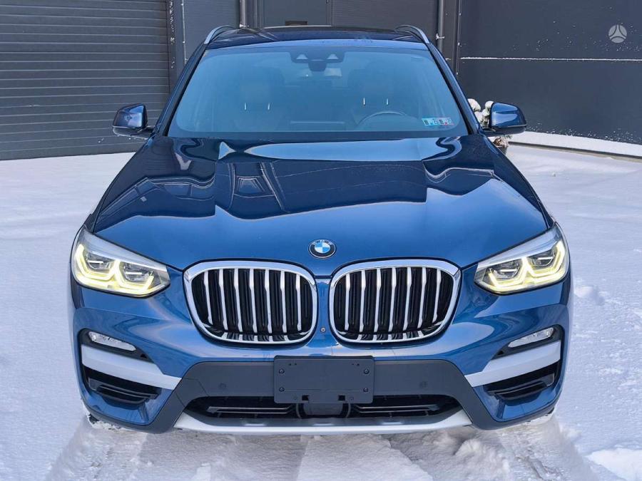 Blue BMW X3 2018 in Klaipeda, with an engine capacity of 2.00 L and mileage of 185 thousand km for 18200 €, photo 3 on AUTOMOTO.COM.LV