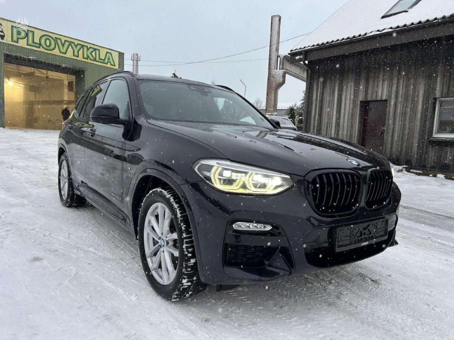 Blue BMW X3 2018 in Utena, with an engine capacity of 2.00 L and mileage of 220 thousand km for 22900 €, photo 4 on AUTOMOTO.COM.LV