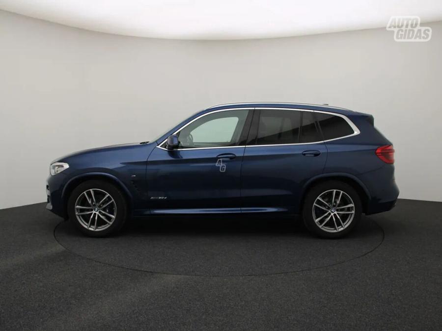 Blue BMW X3 2018 in Vilnius, with an engine capacity of 3.00 L and mileage of 242 thousand km for 24999 €, photo 7 on AUTOMOTO.COM.LV