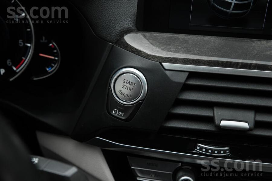 Blue BMW X3 2018 in Jurmala, with an engine capacity of 3.00 L and mileage of 170 thousand km for 25900 €, photo 19 on AUTOMOTO.COM.LV