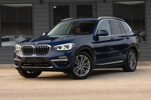 Blue BMW X3 2018 in Jelgava, with an engine capacity of 2.00 L and mileage of 230 thousand km for 23450 €, photo 4 on AUTOMOTO.COM.LV