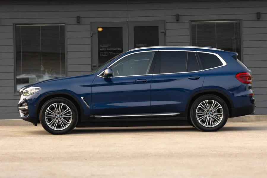 Blue BMW X3 2018 in Jelgava, with an engine capacity of 2.00 L and mileage of 230 thousand km for 23450 €, photo 7 on AUTOMOTO.COM.LV