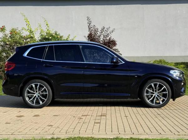 Blue BMW X3 2018 in Riga, with an engine capacity of 2.00 L and mileage of 189 thousand km for 24900 €, photo 5 on AUTOMOTO.COM.LV
