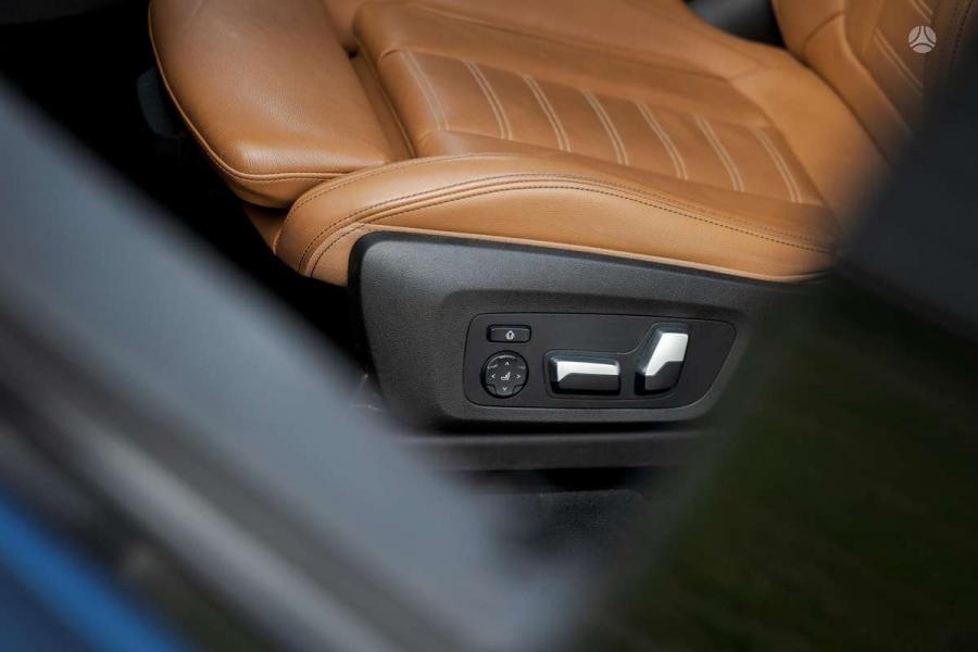 Blue BMW X3 2018 in Vilnius, with an engine capacity of 2.00 L and mileage of 170 thousand km for 23000 €, photo 23 on AUTOMOTO.COM.LV
