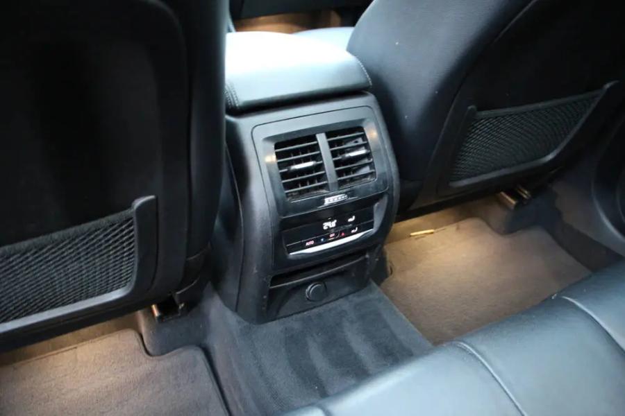 Zils BMW X3 2018 Mārupe, ar dzinēja tilpumu 2.00 L un nobraukumu 194 tūkst. km par 24450 €, foto 18 vietnē AUTOMOTO.COM.LV