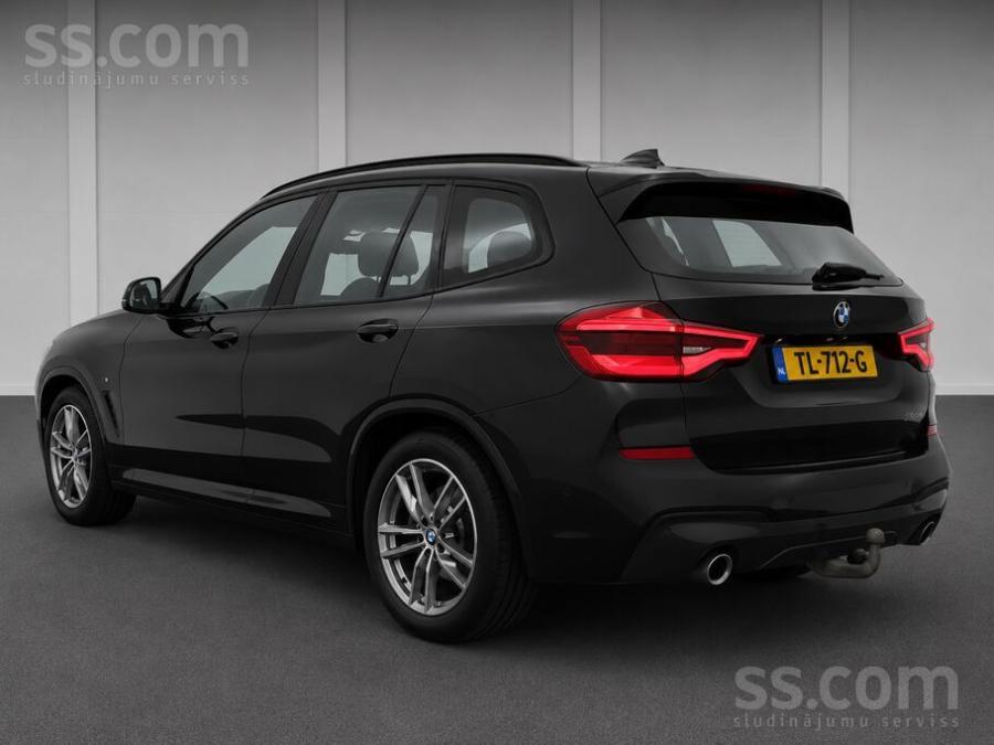 Blue BMW X3 2018 in Jelgava, with an engine capacity of 2.00 L and mileage of 210 thousand km for 23900 €, photo 3 on AUTOMOTO.COM.LV