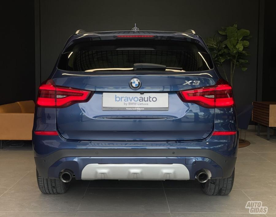 Blue BMW X3 2018 in Klaipeda, with an engine capacity of 2.00 L and mileage of 170 thousand km for 22551 €, photo 6 on AUTOMOTO.COM.LV