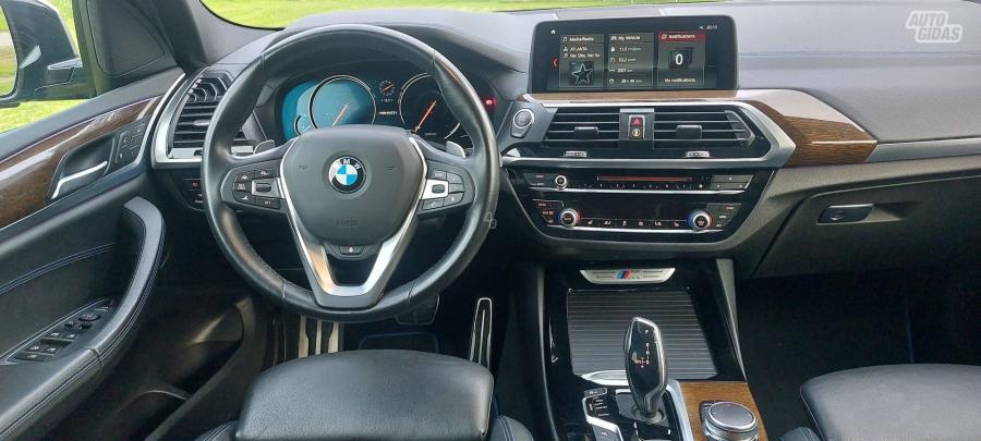 Blue BMW X3 2018 in Kaunas, with an engine capacity of 3.00 L and mileage of 250 thousand km for 24700 €, photo 12 on AUTOMOTO.COM.LV