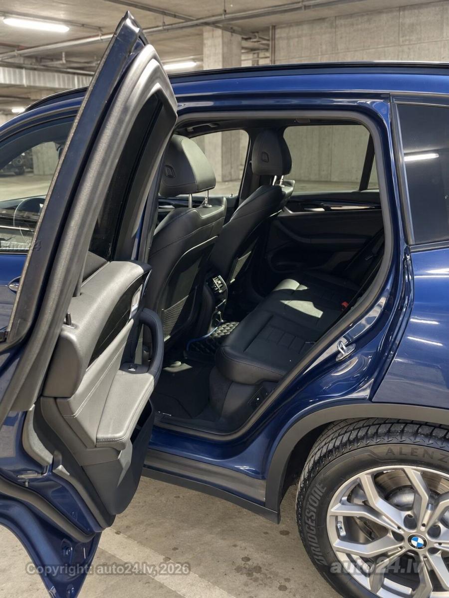 Blue BMW X3 2018 in Tallinn, with an engine capacity of 2.00 L and mileage of 117 thousand km for 27000 €, photo 5 on AUTOMOTO.COM.LV