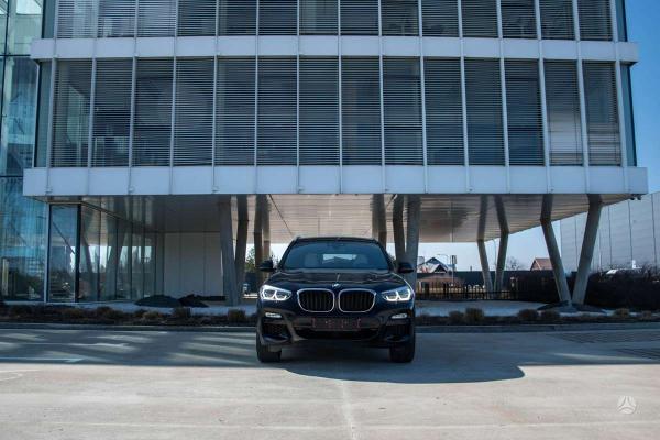 Blue BMW X3 2019 in Vilnius, with an engine capacity of 2.00 L and mileage of 130 thousand km for 22500 €, photo 1 on AUTOMOTO.COM.LV