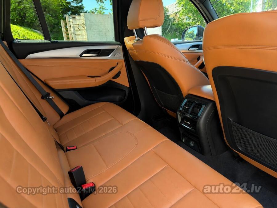 Zils BMW X3 2019 Tallina, ar dzinēja tilpumu 3.00 L un nobraukumu 129 tūkst. km par 32900 €, foto 9 vietnē AUTOMOTO.COM.LV