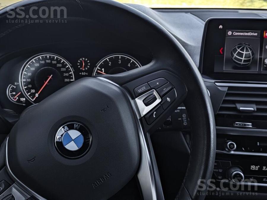 Blue BMW X3 2020 in Tukums, with an engine capacity of 1.60 L and mileage of 191 thousand km for 21990 €, photo 13 on AUTOMOTO.COM.LV