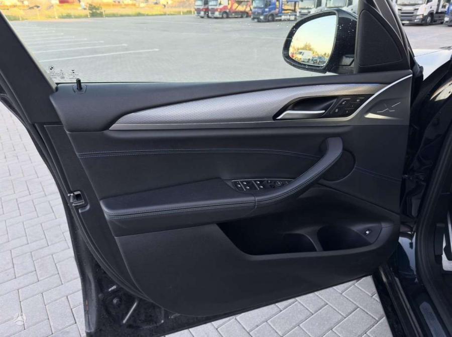 Blue BMW X3 2020 in Taurage, with an engine capacity of 2.00 L and mileage of 201 thousand km for 24500 €, photo 29 on AUTOMOTO.COM.LV