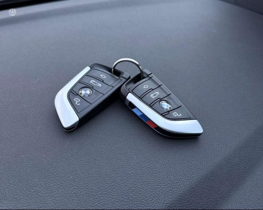 Blue BMW X3 2020 in Taurage, with an engine capacity of 2.00 L and mileage of 201 thousand km for 24500 €, photo 35 on AUTOMOTO.COM.LV