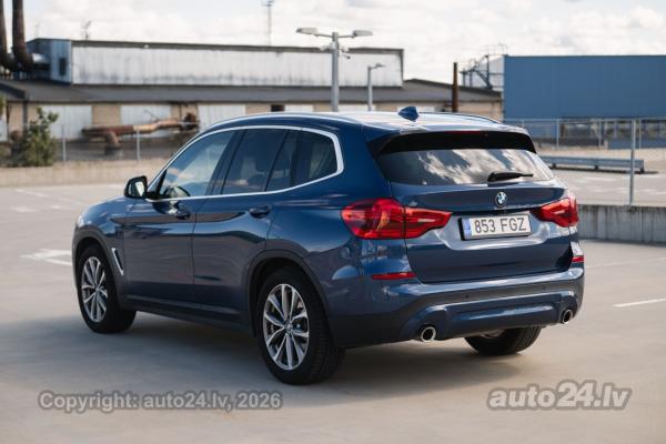 Zils BMW X3 2020 Tallina, ar dzinēja tilpumu 2.00 L un nobraukumu 114 tūkst. km par 31900 €, foto 9 vietnē AUTOMOTO.COM.LV