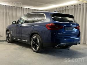 Blue BMW X3 2021 in Riga, with an engine capacity of 2.00 L and mileage of 133 thousand km for 28490 €, photo 4 on AUTOMOTO.COM.LV