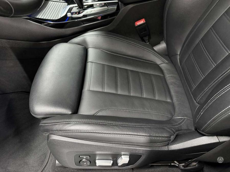 Blue BMW X3 2021 in Utena, with an engine capacity of 2.00 L and mileage of 208 thousand km for 26250 €, photo 29 on AUTOMOTO.COM.LV