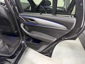 Blue BMW X3 2021 in Utena, with an engine capacity of 2.00 L and mileage of 208 thousand km for 26250 €, photo 36 on AUTOMOTO.COM.LV