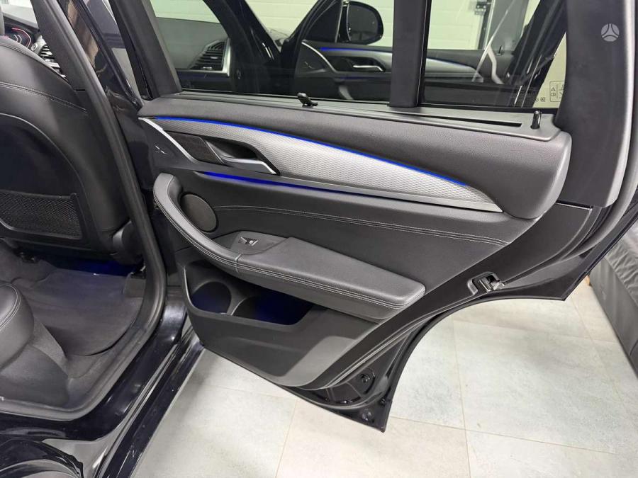 Blue BMW X3 2021 in Utena, with an engine capacity of 2.00 L and mileage of 208 thousand km for 26250 €, photo 36 on AUTOMOTO.COM.LV