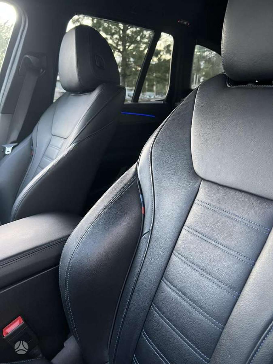 Blue BMW X3 2021 in Ukmerge, with an engine capacity of 2.00 L and mileage of 265 thousand km for 24750 €, photo 33 on AUTOMOTO.COM.LV