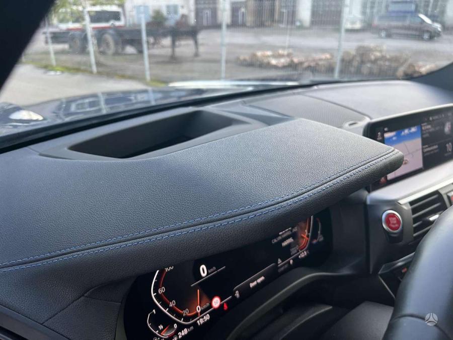 Blue BMW X3 2021 in Ukmerge, with an engine capacity of 2.00 L and mileage of 265 thousand km for 24750 €, photo 34 on AUTOMOTO.COM.LV