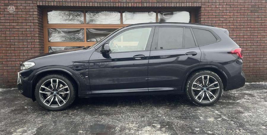 Blue BMW X3 2022 in Vilnius, with an engine capacity of 2.00 L and mileage of 97 thousand km for 38000 €, photo 14 on AUTOMOTO.COM.LV
