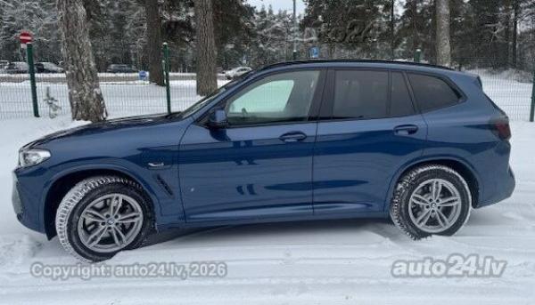 Blue BMW X3 2022 in Tallinn, with an engine capacity of 2.00 L and mileage of 70 thousand km for 44900 €, photo 5 on AUTOMOTO.COM.LV