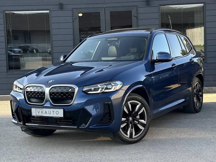 Blue BMW X3 2022 in Jelgava, with an engine capacity of 0.00 L and mileage of 119 thousand km for 36900 €, photo 4 on AUTOMOTO.COM.LV