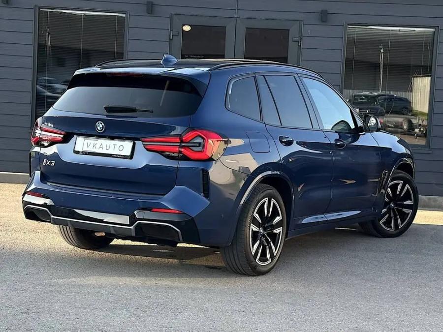 Blue BMW X3 2022 in Jelgava, with an engine capacity of 0.00 L and mileage of 119 thousand km for 36900 €, photo 5 on AUTOMOTO.COM.LV