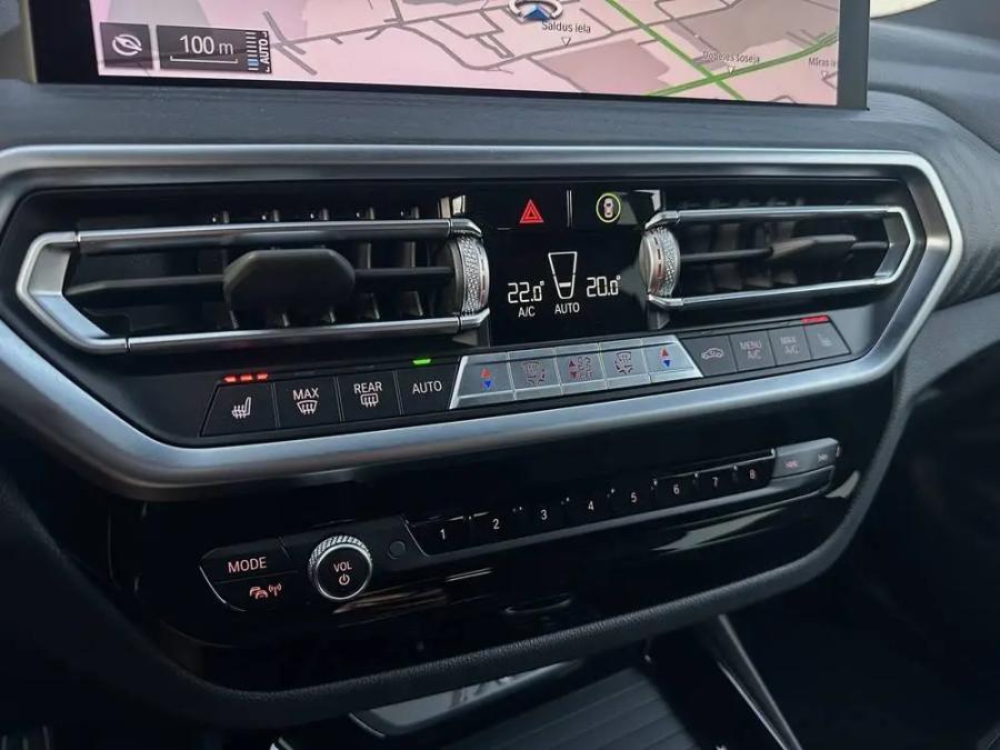 Blue BMW X3 2022 in Jelgava, with an engine capacity of 0.00 L and mileage of 119 thousand km for 36900 €, photo 16 on AUTOMOTO.COM.LV