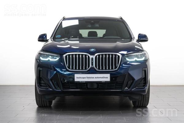 Blue BMW X3 2022 in Riga, with an engine capacity of 2.00 L and mileage of 117 thousand km for 36500 €, photo 3 on AUTOMOTO.COM.LV