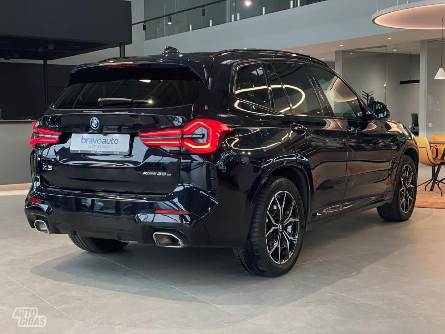 Blue BMW X3 2022 in Klaipeda, with an engine capacity of 2.00 L and mileage of 89 thousand km for 41881 €, photo 5 on AUTOMOTO.COM.LV