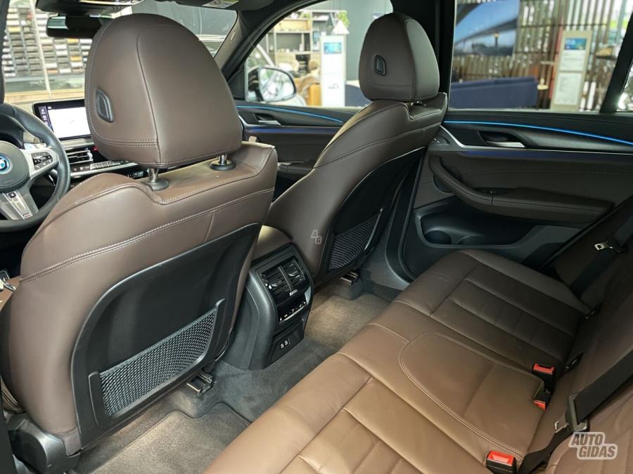 Blue BMW X3 2022 in Klaipeda, with an engine capacity of 2.00 L and mileage of 89 thousand km for 41881 €, photo 16 on AUTOMOTO.COM.LV