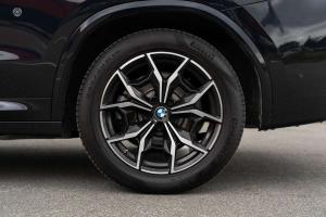 Blue BMW X3 2023 in Vilnius, with an engine capacity of 3.00 L and mileage of 175 thousand km for 30900 €, photo 14 on AUTOMOTO.COM.LV