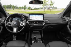 Blue BMW X3 2023 in Vilnius, with an engine capacity of 3.00 L and mileage of 175 thousand km for 30900 €, photo 18 on AUTOMOTO.COM.LV