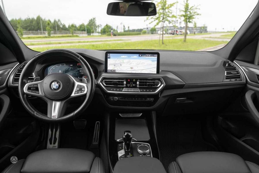 Blue BMW X3 2023 in Vilnius, with an engine capacity of 3.00 L and mileage of 175 thousand km for 30900 €, photo 18 on AUTOMOTO.COM.LV
