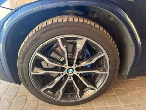 Blue BMW X3 2023 in Vilnius, with an engine capacity of 2.99 L and mileage of 37 thousand km for 48500 €, photo 9 on AUTOMOTO.COM.LV