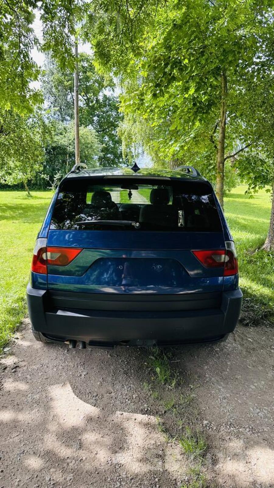 Zils BMW X3 2004 Bauska, ar dzinēja tilpumu 3.00 L un nobraukumu 345 tūkst. km par 2300 €, foto 8 vietnē AUTOMOTO.COM.LV