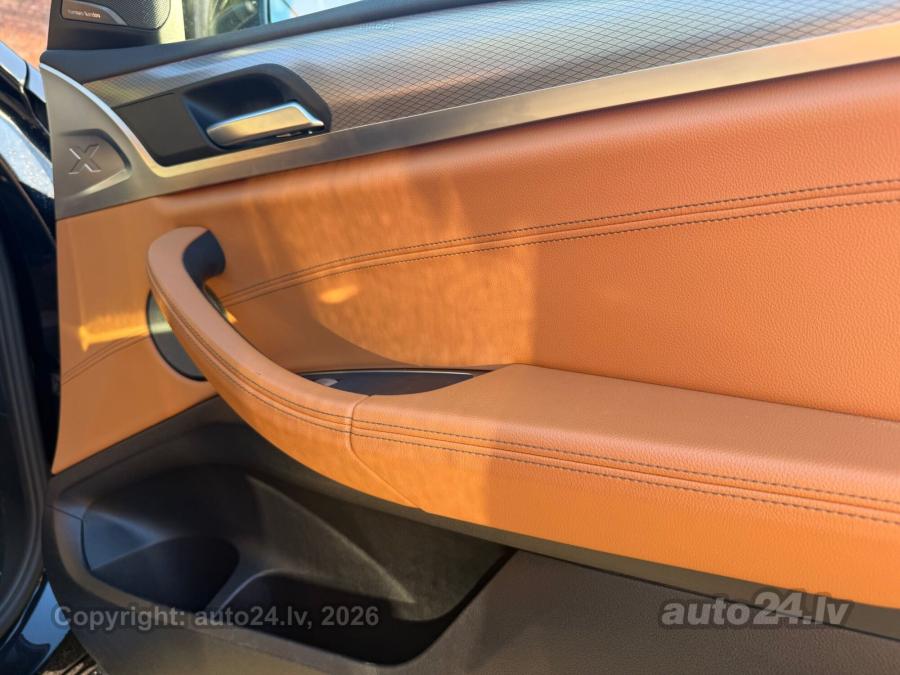 Zils BMW X3 2018 Tallina, ar dzinēja tilpumu 3.00 L un nobraukumu 216 tūkst. km par 29500 €, foto 15 vietnē AUTOMOTO.COM.LV