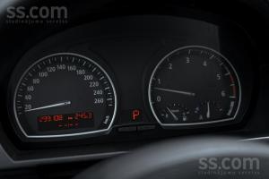 Brown BMW X3 2006 in Riga, with an engine capacity of 3.00 L and mileage of 299 thousand km for 5500 €, photo 19 on AUTOMOTO.COM.LV