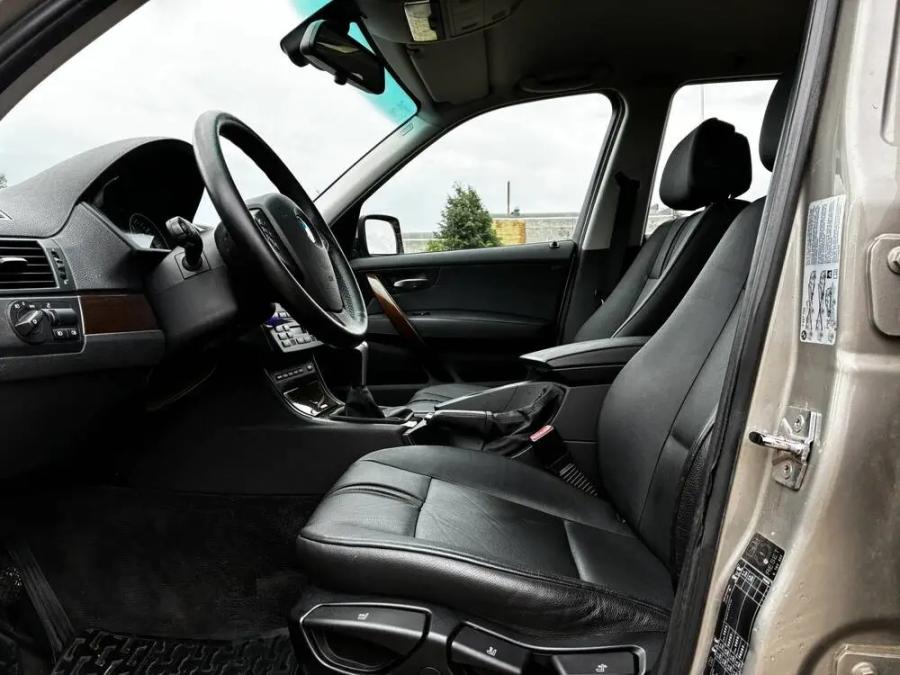Brown BMW X3 2009 in Saldus, with an engine capacity of 2.00 L and mileage of 163 thousand km for 6900 €, photo 10 on AUTOMOTO.COM.LV