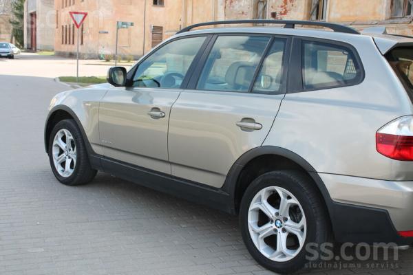 Brown BMW X3 2010 in Daugavpils, with an engine capacity of 2.00 L and mileage of 256 thousand km for 6200 €, photo 6 on AUTOMOTO.COM.LV