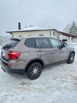Brown BMW X3 2011 in Vilnius, with an engine capacity of 2.99 L and mileage of 227 thousand km for 10250 €, photo 9 on AUTOMOTO.COM.LV