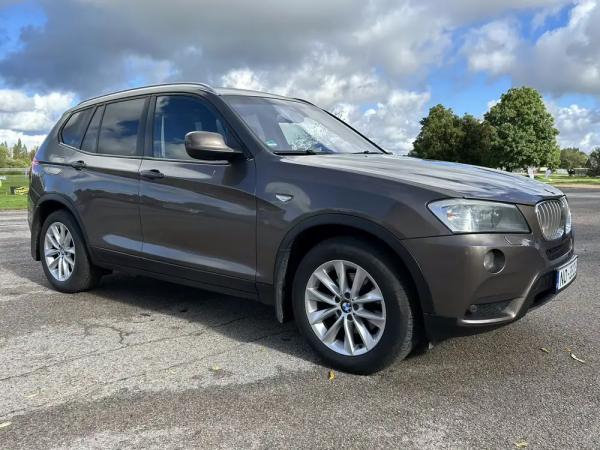 Brown BMW X3 2011 in Grobiņa, with an engine capacity of 3.00 L and mileage of 245 thousand km for 11900 €, photo 2 on AUTOMOTO.COM.LV