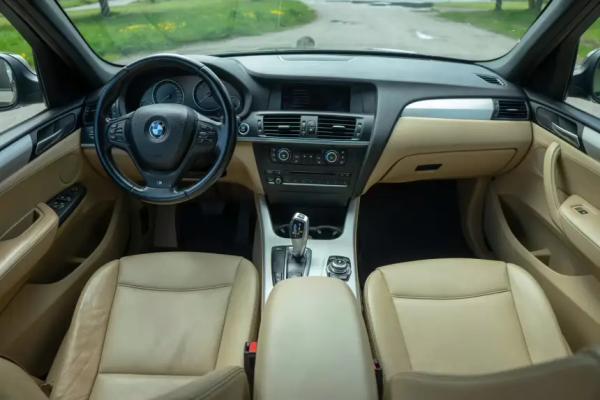 Brown BMW X3 2011 in Liepaja, with an engine capacity of 3.00 L and mileage of 323 thousand km for 8950 €, photo 7 on AUTOMOTO.COM.LV